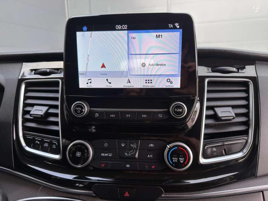 Pelēks Ford Tourneo Custom 2019 Šauļi, ar dzinēja tilpumu 2.00 L un nobraukumu 287 tūkst. km par 18990 €, foto 24 vietnē AUTOMOTO.COM.LV