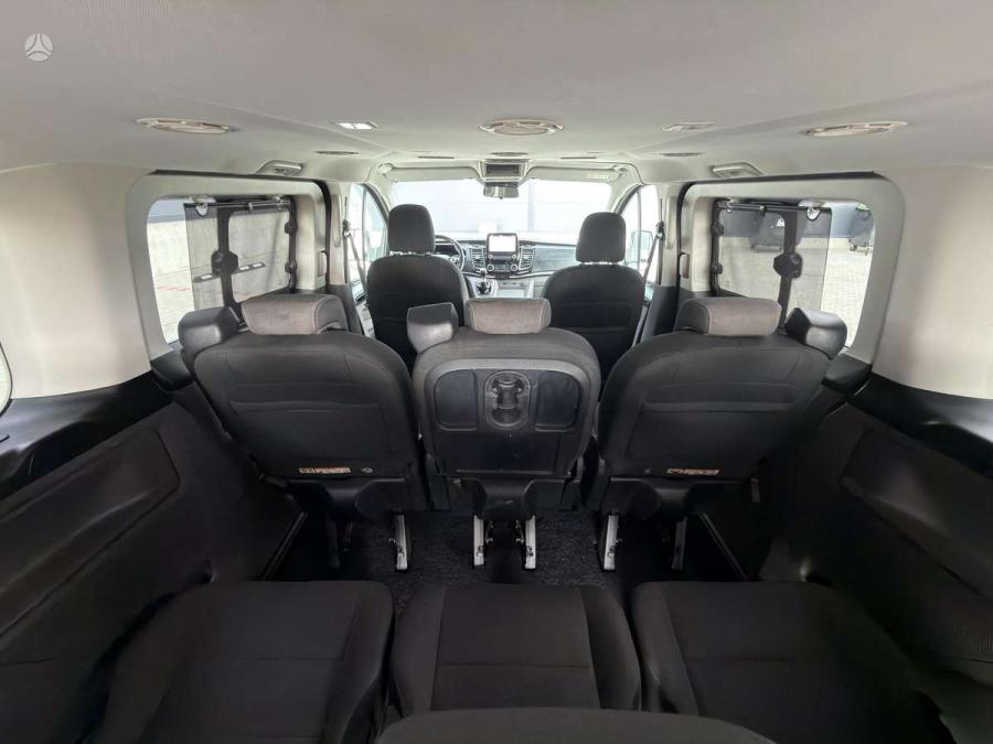Pelēks Ford Tourneo Custom 2019 Šauļi, ar dzinēja tilpumu 2.00 L un nobraukumu 287 tūkst. km par 18990 €, foto 33 vietnē AUTOMOTO.COM.LV