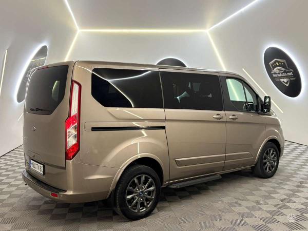 Grey Ford Tourneo Custom 2020 in Marijampole, with an engine capacity of 2.00 L and mileage of 164 thousand km for 21650 €, photo 8 on AUTOMOTO.COM.LV
