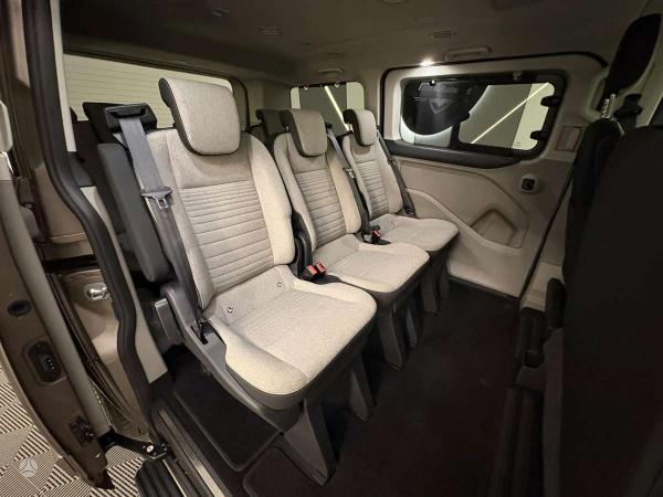Grey Ford Tourneo Custom 2020 in Marijampole, with an engine capacity of 2.00 L and mileage of 164 thousand km for 21650 €, photo 9 on AUTOMOTO.COM.LV