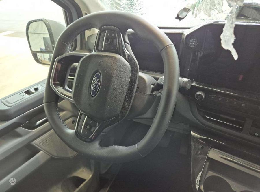 Pelēks Ford Tourneo Custom 2026 Klaipėda, ar dzinēja tilpumu 2.00 L un nobraukumu 9 tūkst. km par 8300 €, foto 10 vietnē AUTOMOTO.COM.LV