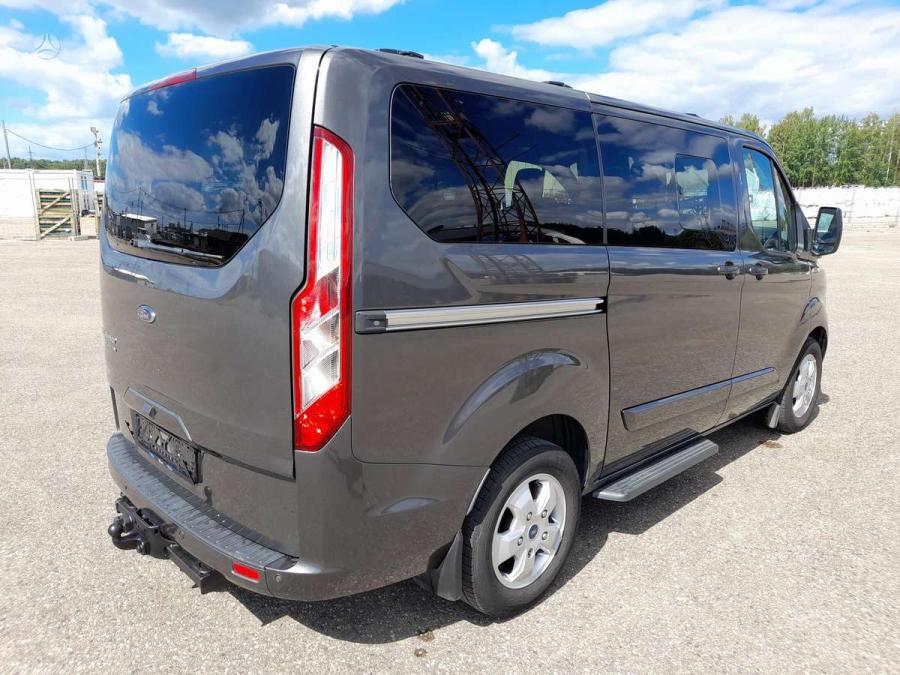 Ford Tourneo Custom 2017 in Kaunas, with an engine capacity of 2.00 L and mileage of 173 thousand km for 14600 €, photo 8 on AUTOMOTO.COM.LV