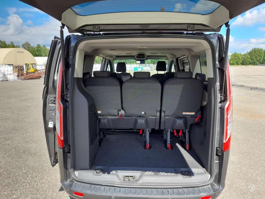 Ford Tourneo Custom 2017 in Kaunas, with an engine capacity of 2.00 L and mileage of 173 thousand km for 14600 €, photo 24 on AUTOMOTO.COM.LV