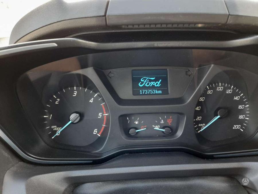 Ford Tourneo Custom 2017 in Kaunas, with an engine capacity of 2.00 L and mileage of 173 thousand km for 14600 €, photo 27 on AUTOMOTO.COM.LV