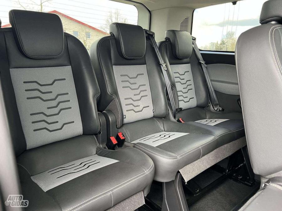 Ford Tourneo Custom 2017 Marijampole, ar dzinēja tilpumu 2.00 L un nobraukumu 160 tūkst. km par 17250 €, foto 23 vietnē AUTOMOTO.COM.LV