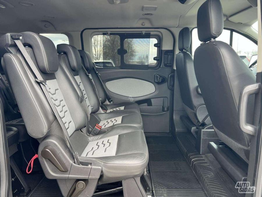 Ford Tourneo Custom 2017 Marijampole, ar dzinēja tilpumu 2.00 L un nobraukumu 160 tūkst. km par 17250 €, foto 24 vietnē AUTOMOTO.COM.LV