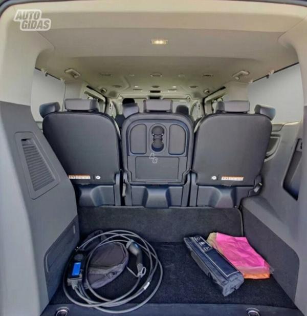 Ford Tourneo Custom 2020 Pasvalys, ar dzinēja tilpumu 1.00 L un nobraukumu 73 tūkst. km par 20000 €, foto 4 vietnē AUTOMOTO.COM.LV