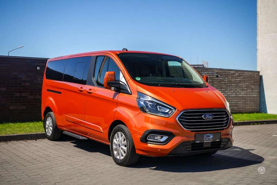 Orange Ford Tourneo Custom 2020 in Marijampole, with an engine capacity of 2.00 L and mileage of 176 thousand km for 20950 €, photo 1 on AUTOMOTO.COM.LV