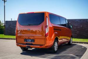 Orange Ford Tourneo Custom 2020 in Marijampole, with an engine capacity of 2.00 L and mileage of 176 thousand km for 20950 €, photo 13 on AUTOMOTO.COM.LV