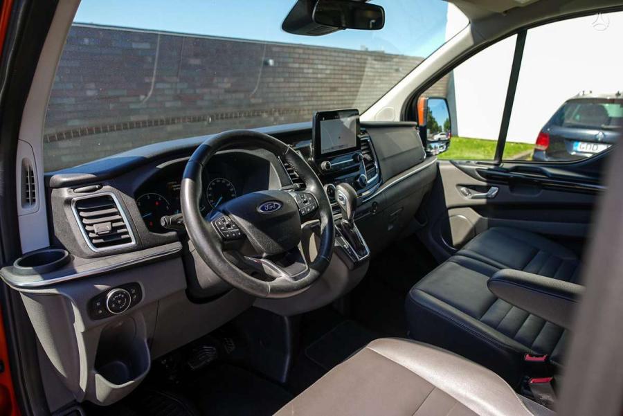 Orange Ford Tourneo Custom 2020 in Marijampole, with an engine capacity of 2.00 L and mileage of 176 thousand km for 20950 €, photo 17 on AUTOMOTO.COM.LV