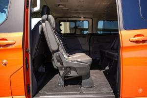 Orange Ford Tourneo Custom 2020 in Marijampole, with an engine capacity of 2.00 L and mileage of 176 thousand km for 20950 €, photo 23 on AUTOMOTO.COM.LV