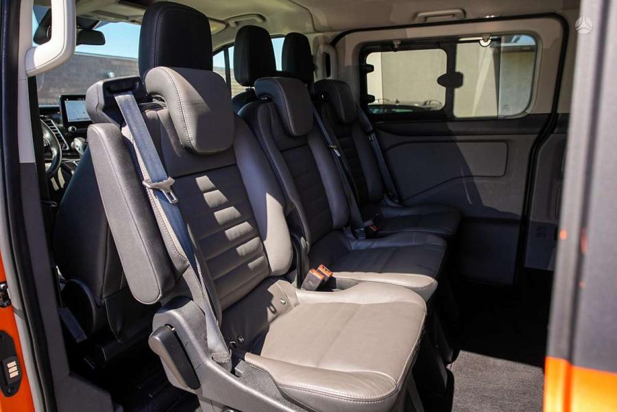 Orange Ford Tourneo Custom 2020 in Marijampole, with an engine capacity of 2.00 L and mileage of 176 thousand km for 20950 €, photo 24 on AUTOMOTO.COM.LV