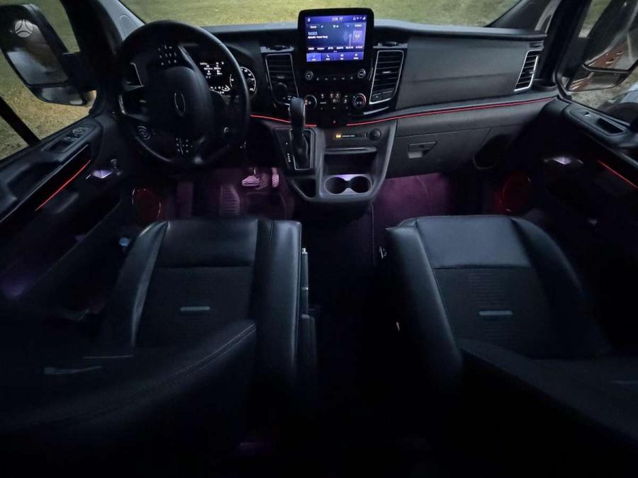 Oranžs Ford Tourneo Custom 2023 Viļņa, ar dzinēja tilpumu 2.00 L un nobraukumu 105 tūkst. km par 33750 €, foto 3 vietnē AUTOMOTO.COM.LV