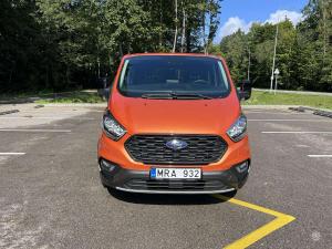 Oranžs Ford Tourneo Custom 2023 Viļņa, ar dzinēja tilpumu 2.00 L un nobraukumu 105 tūkst. km par 33750 €, foto 5 vietnē AUTOMOTO.COM.LV