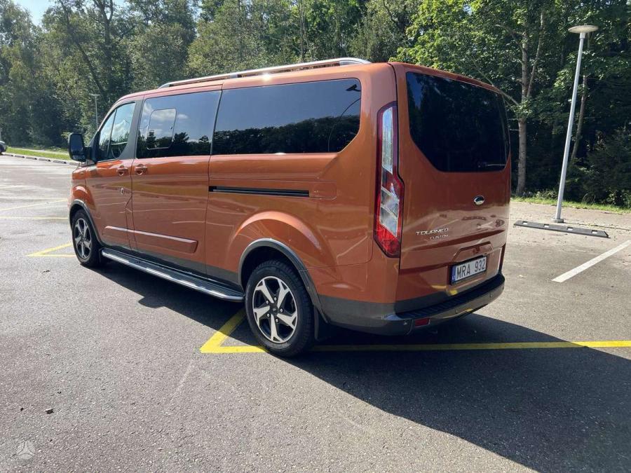 Oranžs Ford Tourneo Custom 2023 Viļņa, ar dzinēja tilpumu 2.00 L un nobraukumu 105 tūkst. km par 33750 €, foto 6 vietnē AUTOMOTO.COM.LV