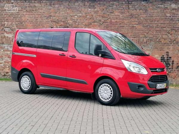 Red Ford Tourneo Custom 2015 in Vilnius, with an engine capacity of 2.20 L and mileage of 232 thousand km for 12299 €, photo 1 on AUTOMOTO.COM.LV