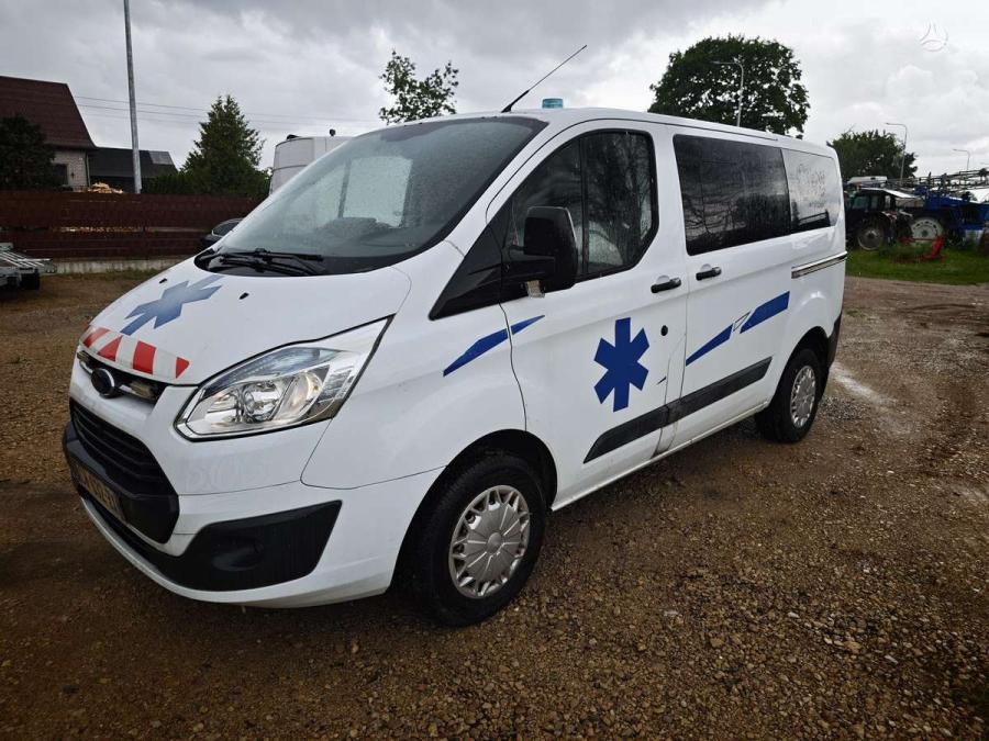 Balts Ford Tourneo Custom 2013 Tauragė, ar dzinēja tilpumu 2.20 L un nobraukumu 330 tūkst. km par 4900 €, foto 1 vietnē AUTOMOTO.COM.LV