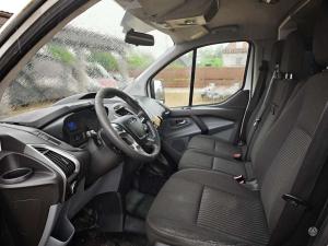 Balts Ford Tourneo Custom 2013 Tauragė, ar dzinēja tilpumu 2.20 L un nobraukumu 330 tūkst. km par 4900 €, foto 12 vietnē AUTOMOTO.COM.LV