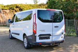 White Ford Tourneo Custom 2013 in Kretinga, with an engine capacity of 2.20 L and mileage of 301 thousand km for 9150 €, photo 7 on AUTOMOTO.COM.LV