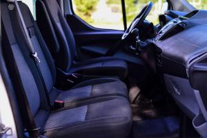 White Ford Tourneo Custom 2013 in Kretinga, with an engine capacity of 2.20 L and mileage of 301 thousand km for 9150 €, photo 13 on AUTOMOTO.COM.LV