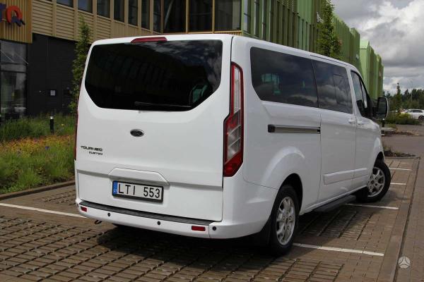 White Ford Tourneo Custom 2014 in Vilnius, with an engine capacity of 2.20 L and mileage of 252 thousand km for 11990 €, photo 10 on AUTOMOTO.COM.LV