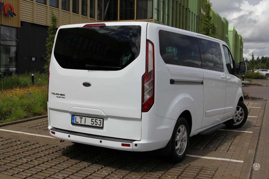 Balts Ford Tourneo Custom 2014 Viļņa, ar dzinēja tilpumu 2.20 L un nobraukumu 252 tūkst. km par 11990 €, foto 11 vietnē AUTOMOTO.COM.LV