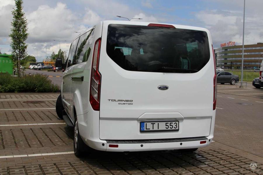 Balts Ford Tourneo Custom 2014 Viļņa, ar dzinēja tilpumu 2.20 L un nobraukumu 252 tūkst. km par 11990 €, foto 15 vietnē AUTOMOTO.COM.LV