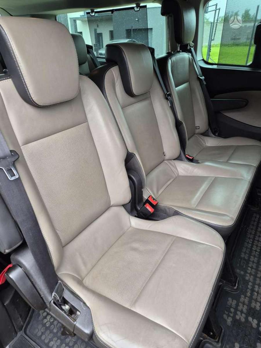 Balts Ford Tourneo Custom 2014 Viļņa, ar dzinēja tilpumu 2.20 L un nobraukumu 252 tūkst. km par 11990 €, foto 19 vietnē AUTOMOTO.COM.LV