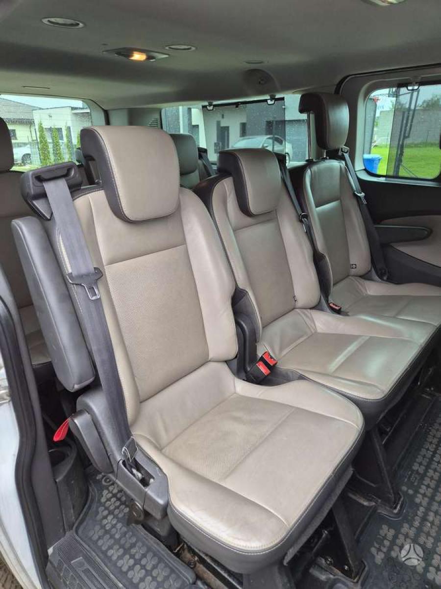 Balts Ford Tourneo Custom 2014 Viļņa, ar dzinēja tilpumu 2.20 L un nobraukumu 252 tūkst. km par 11990 €, foto 20 vietnē AUTOMOTO.COM.LV