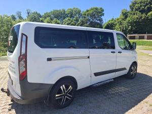 White Ford Tourneo Custom 2014 in Prienai, with an engine capacity of 2.20 L and mileage of 205 thousand km for 7900 €, photo 7 on AUTOMOTO.COM.LV