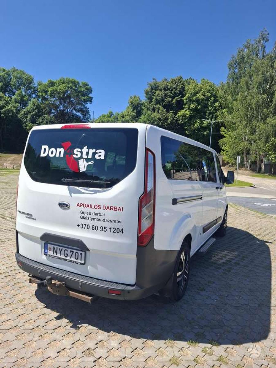 White Ford Tourneo Custom 2014 in Prienai, with an engine capacity of 2.20 L and mileage of 205 thousand km for 7900 €, photo 8 on AUTOMOTO.COM.LV