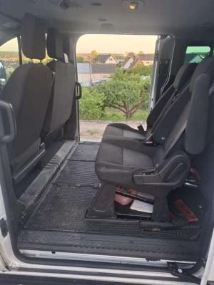 White Ford Tourneo Custom 2014 in Prienai, with an engine capacity of 2.20 L and mileage of 205 thousand km for 7900 €, photo 23 on AUTOMOTO.COM.LV
