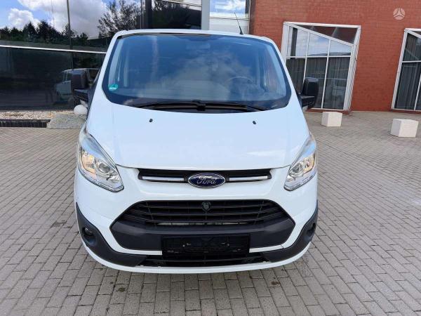 Balts Ford Tourneo Custom 2016 Marijampole, ar dzinēja tilpumu 2.20 L un nobraukumu 252 tūkst. km par 11700 €, foto 3 vietnē AUTOMOTO.COM.LV
