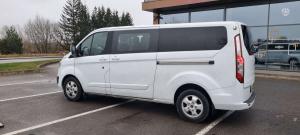 White Ford Tourneo Custom 2017 in Vilnius, with an engine capacity of 2.00 L and mileage of 390 thousand km for 13000 €, photo 3 on AUTOMOTO.COM.LV