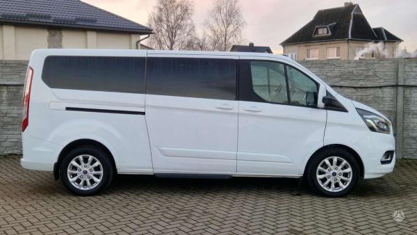 Balts Ford Tourneo Custom 2018 Tauragė, ar dzinēja tilpumu 2.00 L un nobraukumu 300 tūkst. km par 16800 €, foto 7 vietnē AUTOMOTO.COM.LV
