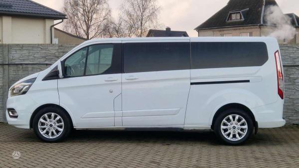 Balts Ford Tourneo Custom 2018 Tauragė, ar dzinēja tilpumu 2.00 L un nobraukumu 300 tūkst. km par 16800 €, foto 8 vietnē AUTOMOTO.COM.LV