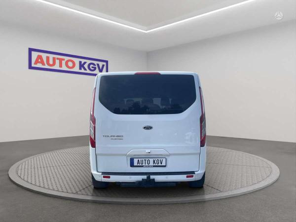 White Ford Tourneo Custom 2019 in Vilnius, with an engine capacity of 2.00 L and mileage of 243 thousand km for 21999 €, photo 3 on AUTOMOTO.COM.LV