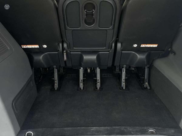 White Ford Tourneo Custom 2019 in Vilnius, with an engine capacity of 2.00 L and mileage of 243 thousand km for 21999 €, photo 9 on AUTOMOTO.COM.LV
