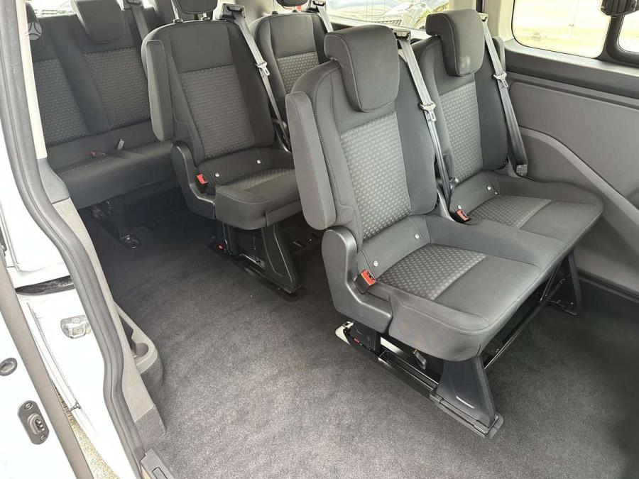 Balts Ford Tourneo Custom 2020 Viļņa, ar dzinēja tilpumu 2.00 L un nobraukumu 63 tūkst. km par 23750 €, foto 6 vietnē AUTOMOTO.COM.LV