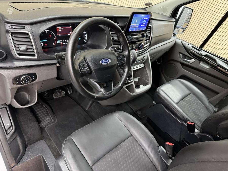 White Ford Tourneo Custom 2020 in Marijampole, with an engine capacity of 2.00 L and mileage of 232 thousand km for 22900 €, photo 3 on AUTOMOTO.COM.LV