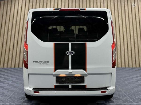 White Ford Tourneo Custom 2020 in Marijampole, with an engine capacity of 2.00 L and mileage of 232 thousand km for 22900 €, photo 6 on AUTOMOTO.COM.LV