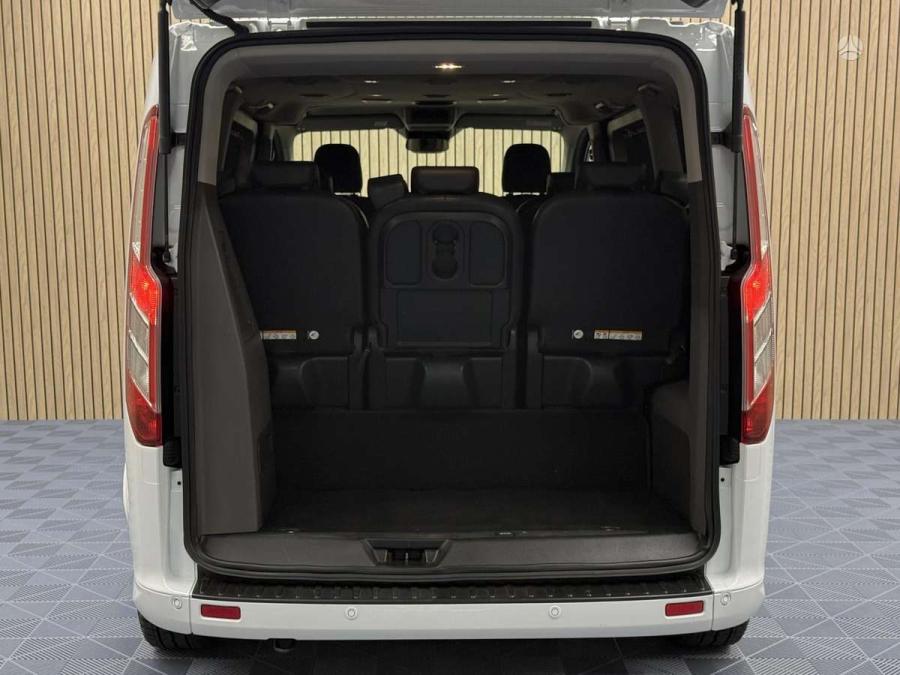 White Ford Tourneo Custom 2020 in Marijampole, with an engine capacity of 2.00 L and mileage of 232 thousand km for 22900 €, photo 10 on AUTOMOTO.COM.LV