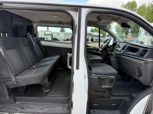 White Ford Tourneo Custom 2022 in Mazeikiai, with an engine capacity of 2.00 L and mileage of 510 thousand km for 9075 €, photo 9 on AUTOMOTO.COM.LV
