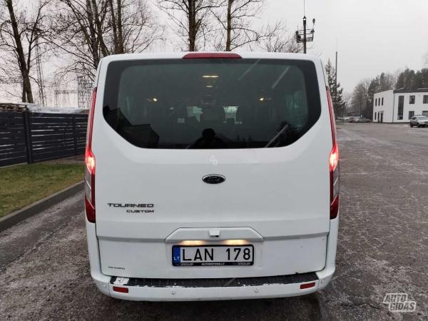 Balts Ford Tourneo Custom 2015 Šauļi, ar dzinēja tilpumu 2.20 L un nobraukumu 120 tūkst. km par 9000 €, foto 8 vietnē AUTOMOTO.COM.LV