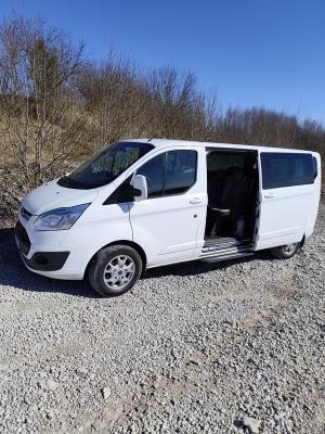 White Ford Tourneo Custom 2023 in Johvi, with an engine capacity of 2.20 L and mileage of 260 thousand km for 14000 €, photo 15 on AUTOMOTO.COM.LV
