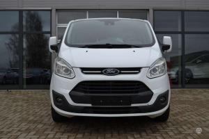White Ford Tourneo Custom 2015 in Vilnius, with an engine capacity of 2.20 L and mileage of 202 thousand km for 13000 €, photo 3 on AUTOMOTO.COM.LV