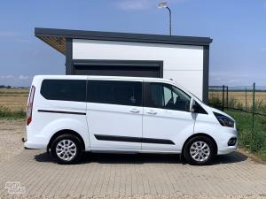 White Ford Tourneo Custom 2018 in Kaunas, with an engine capacity of 2.00 L and mileage of 192 thousand km for 17999 €, photo 9 on AUTOMOTO.COM.LV
