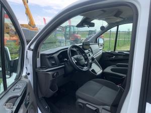White Ford Tourneo Custom 2018 in Kaunas, with an engine capacity of 2.00 L and mileage of 192 thousand km for 17999 €, photo 18 on AUTOMOTO.COM.LV