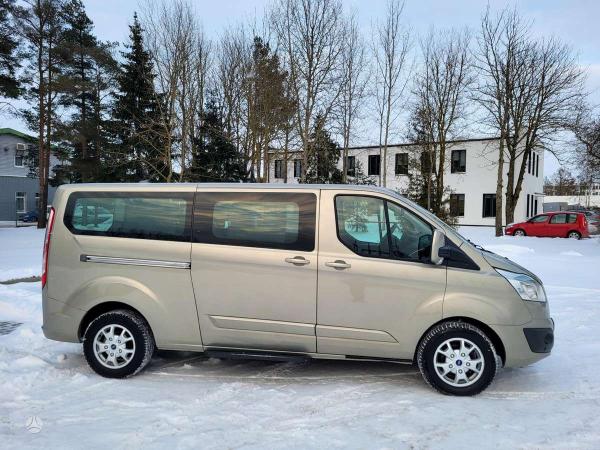 Dzeltens Ford Tourneo Custom 2015 Šauļi, ar dzinēja tilpumu 2.20 L un nobraukumu 300 tūkst. km par 11500 €, foto 3 vietnē AUTOMOTO.COM.LV