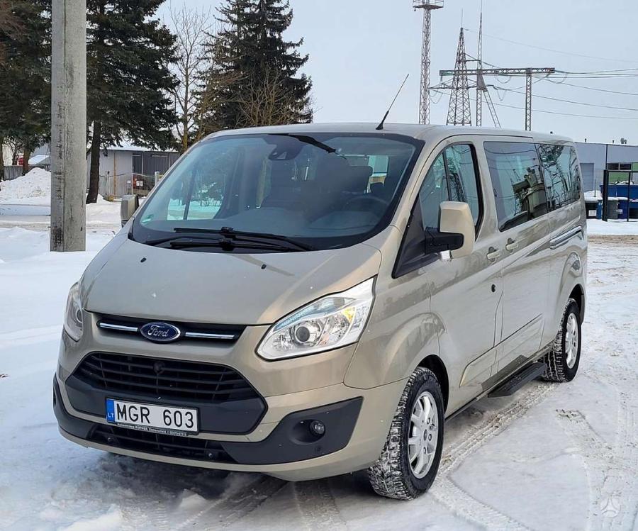 Dzeltens Ford Tourneo Custom 2015 Šauļi, ar dzinēja tilpumu 2.20 L un nobraukumu 300 tūkst. km par 11500 €, foto 12 vietnē AUTOMOTO.COM.LV